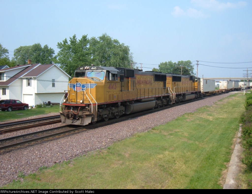 UP 4143 & 4490